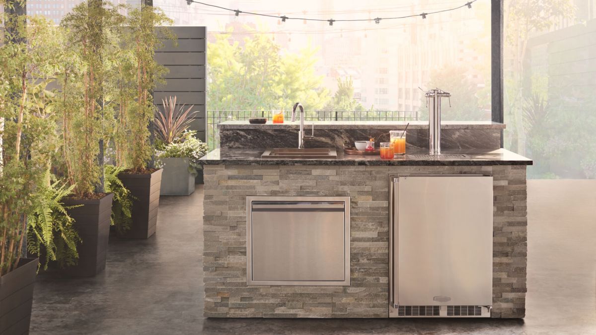 Grillnetics: How to Build an Outdoor Bar